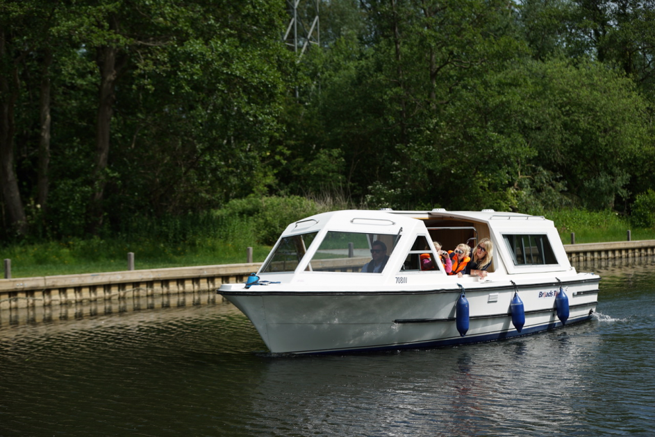 Buy Day Cruiser Tickets online - Broads Tours