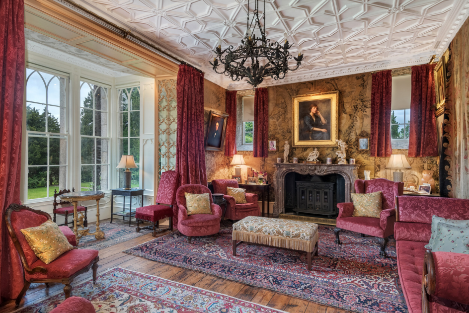 Buy Guided Castle Tour & Garden Pass Tickets online - Huntington Castle ...