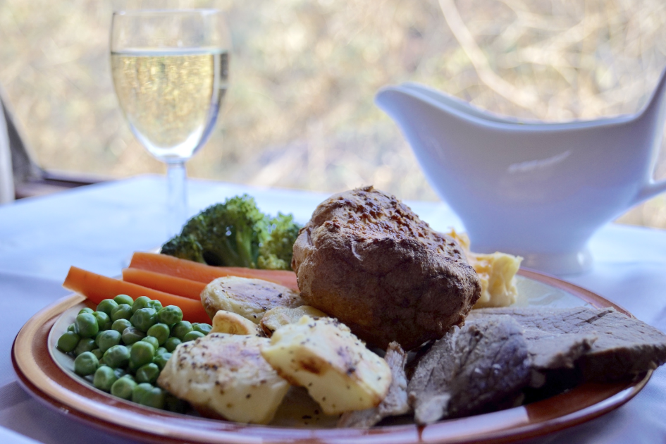 Buy Father's Day Roast Dinner Tickets online - Ecclesbourne Valley Railway