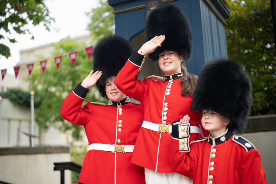 Buy Guards Uniform Try-on Tickets online - The Guards Museum