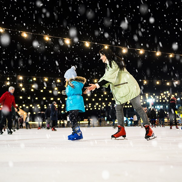 Buy Adult & Child Skating Tickets online - Everyone Active Letchworth Lido