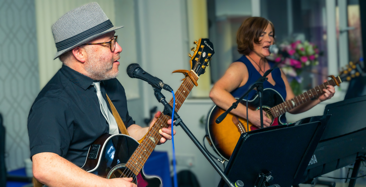 Buy ANDERTON BOAT LIFT – SUTTON WEAVER SWING BRIDGE WITH LIVE MUSIC ...