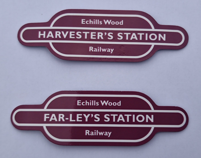 EWR Station Magnet set of 2